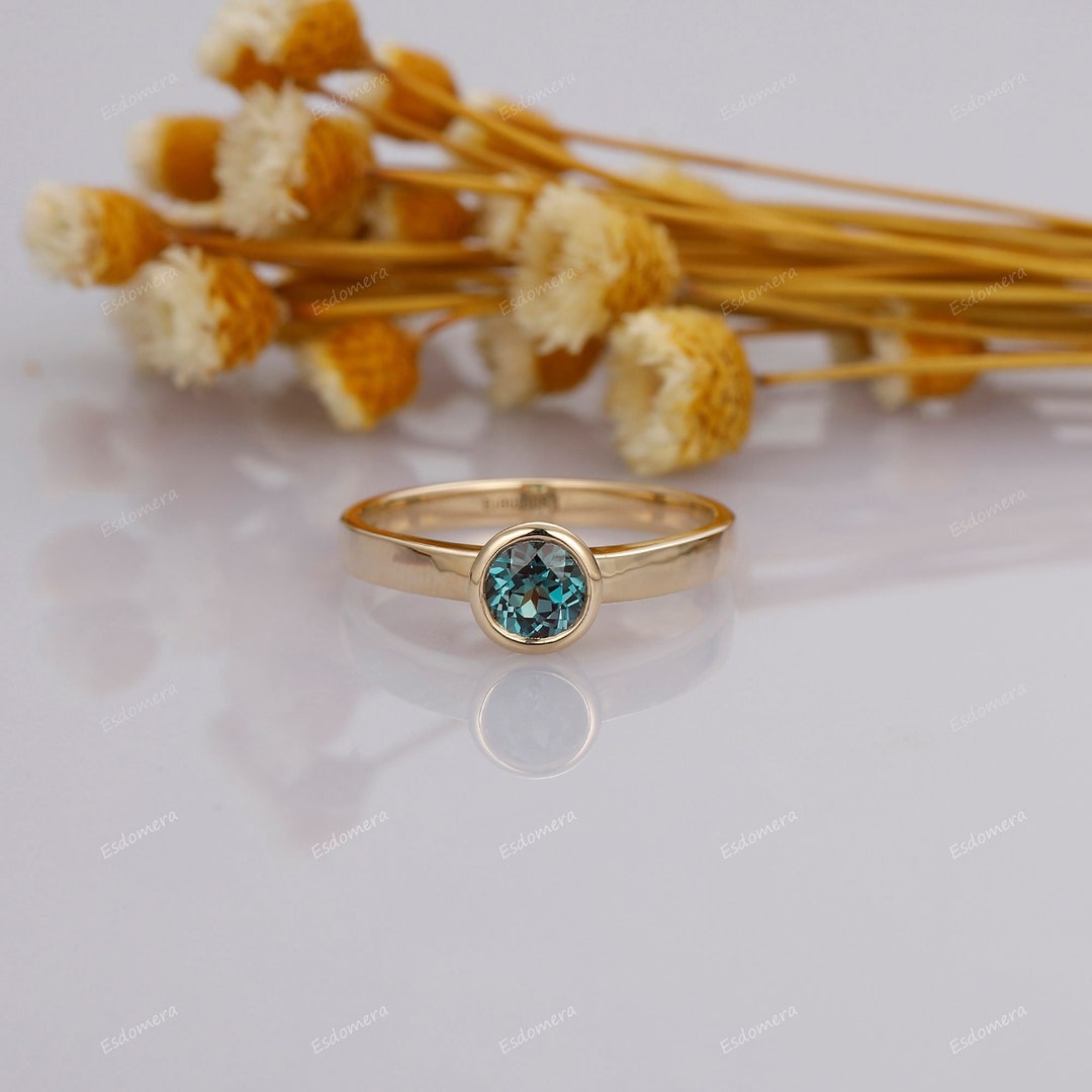 Bezel Set 0.5CT Alexandrite Solitaire Ring, Color Change Gemstone ...