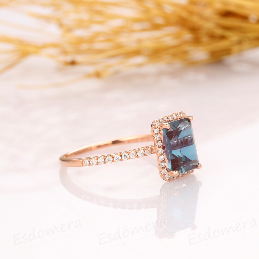 Emerald Cut Alexandrite Ring, 6x8mm Alexandrite Engagement Ring, Halo ...