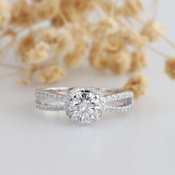 Moissanite Ring 1 00CT Runde geschnitten Esdomera Moissanite Ring Split Band Akzente 14 k WeiBgold Hochzeit Verlobungsring Pave Set Ring Etsy