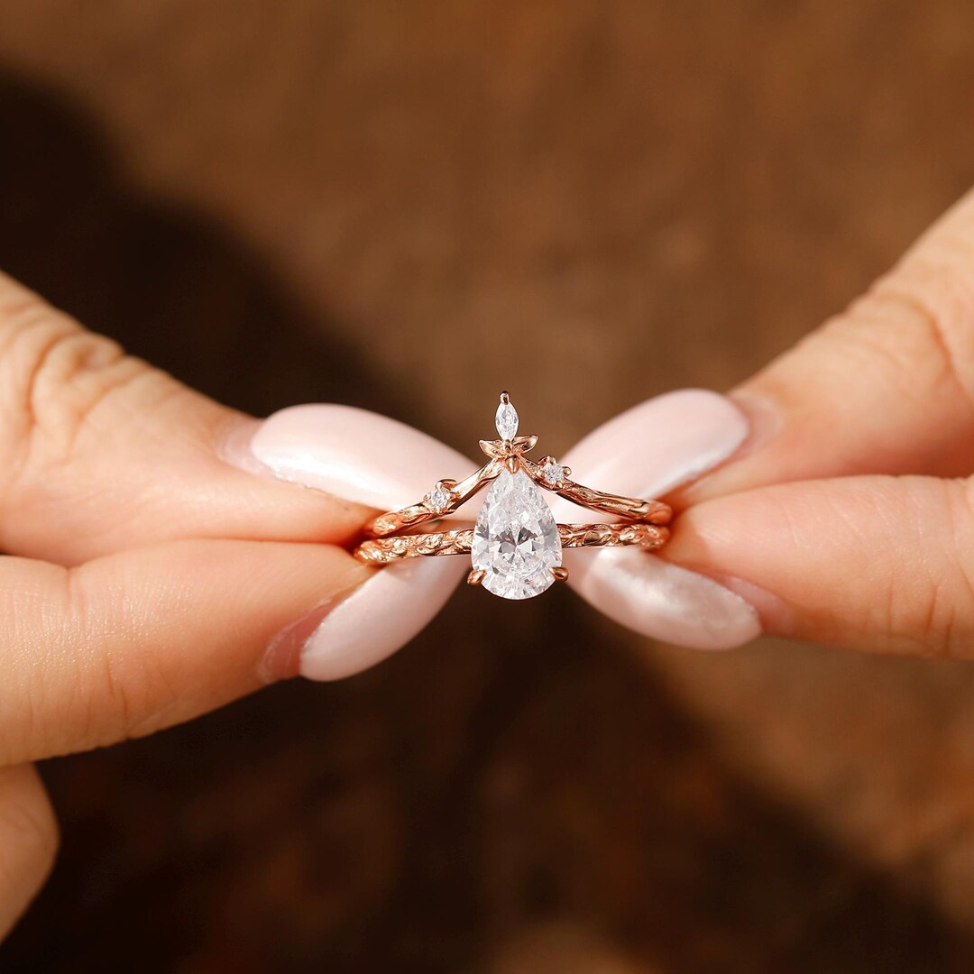 Unique Pear Shaped Moissanite Engagement Ring Set, Rose Gold Wedding ...