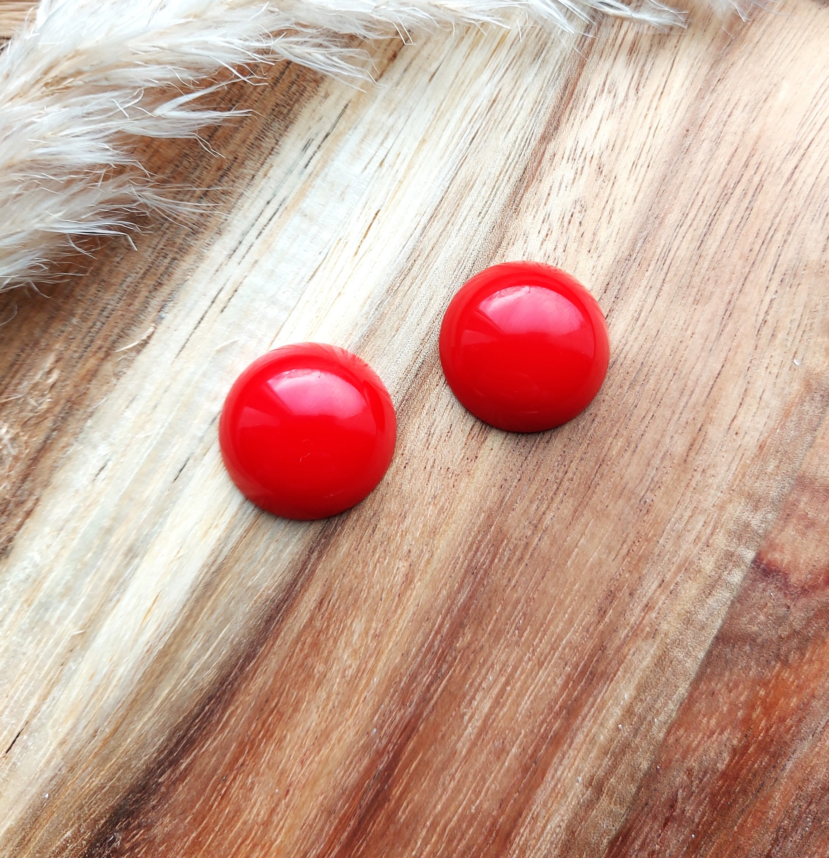 Red round earrings store