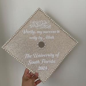 Custom Graduation Cap Topper: Pearl Border Design - Etsy