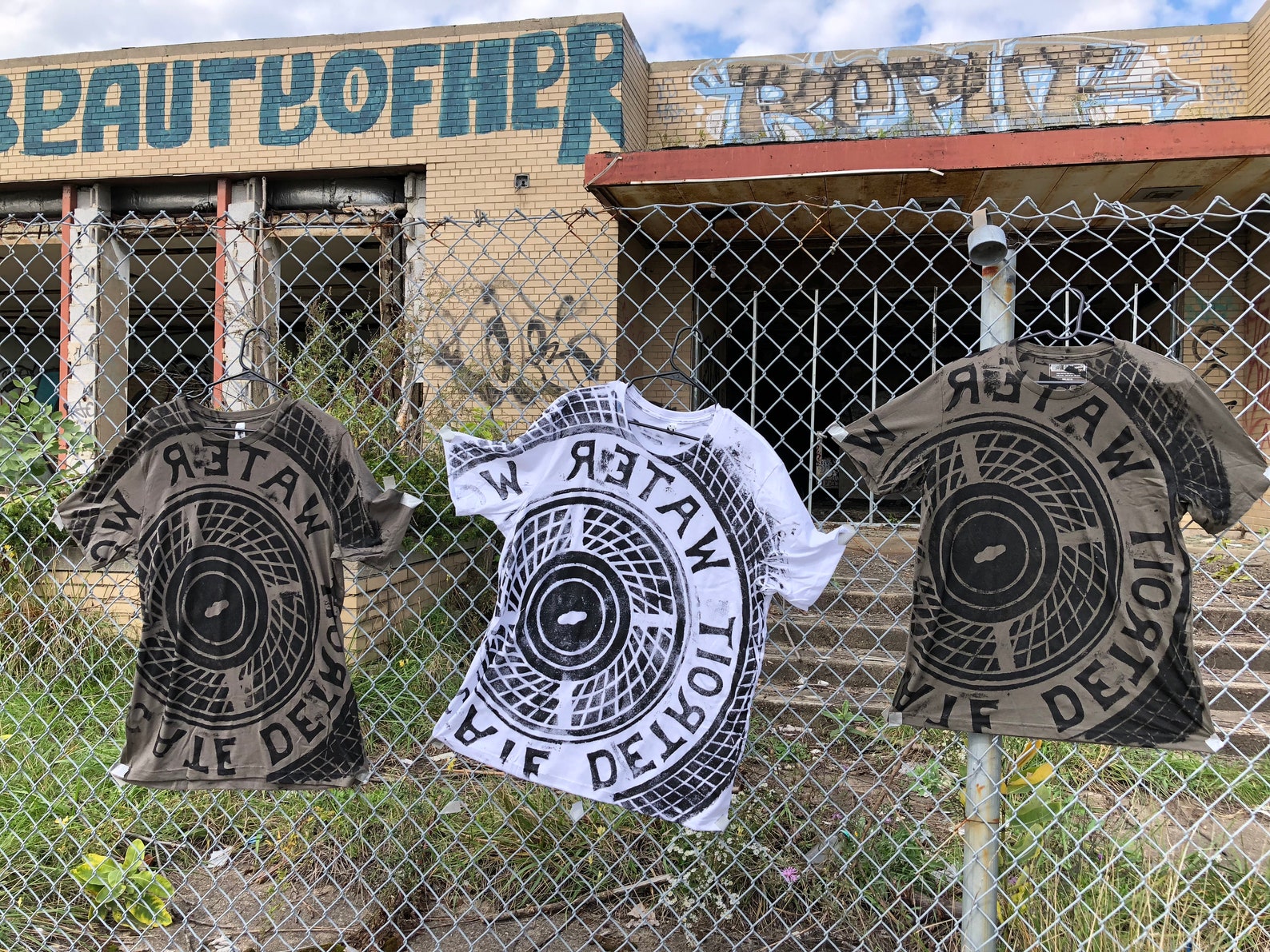 Manhole T-shirt Detroit Manhole Cover Printed Shirt. Detroit - Etsy