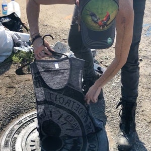 Detroit Long Sleeve T-shirt, Detroit Manhole Black Longsleeve T-shirt ...