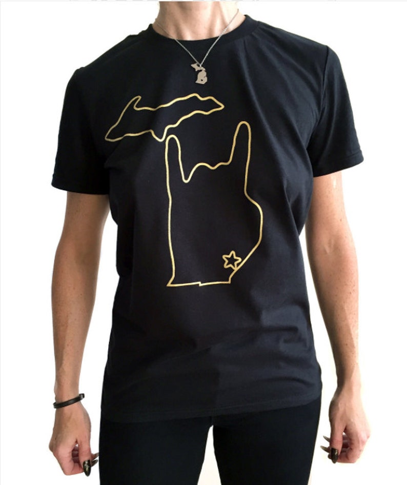 Metal Mitten Graphic T-shirt. State of Michigan Outline Detroit Rock ...
