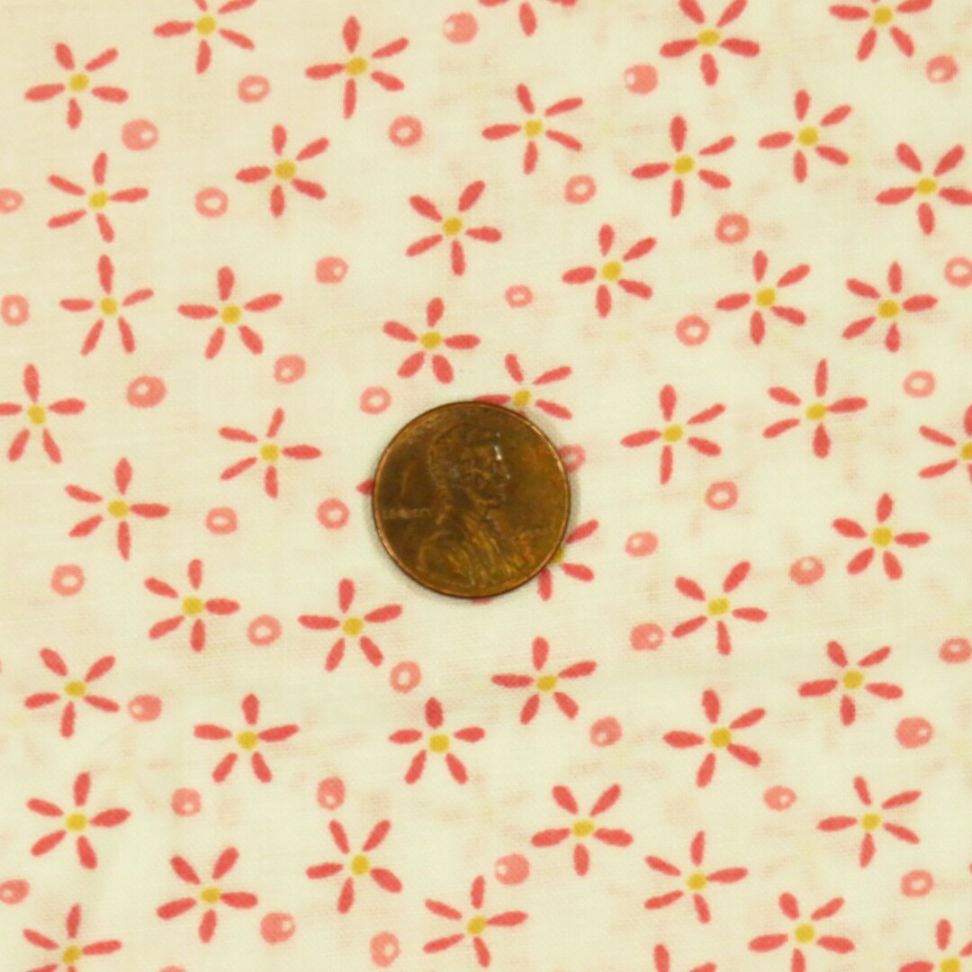 Daisy Ditsy Floral Fabric Springs White Cotton BTY - Etsy