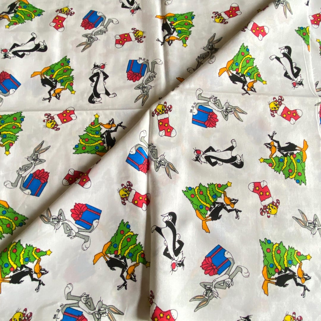 1994 Warner Bros Looney Tunes Christmas Fabric 33x44 - Etsy