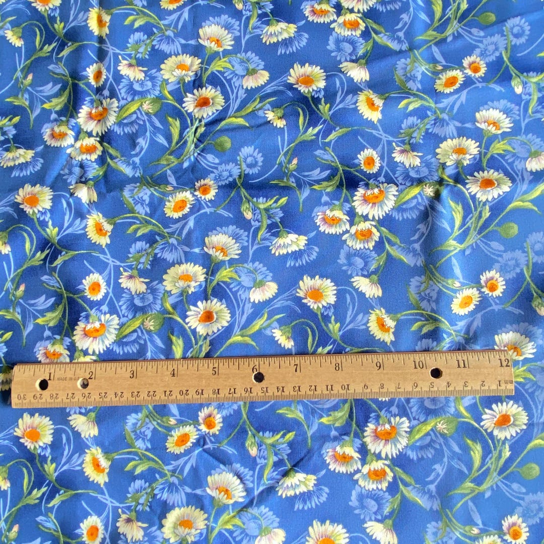 1.5 YD Upsy Daisy Floral Fabric Blue Quilting Cotton - Etsy