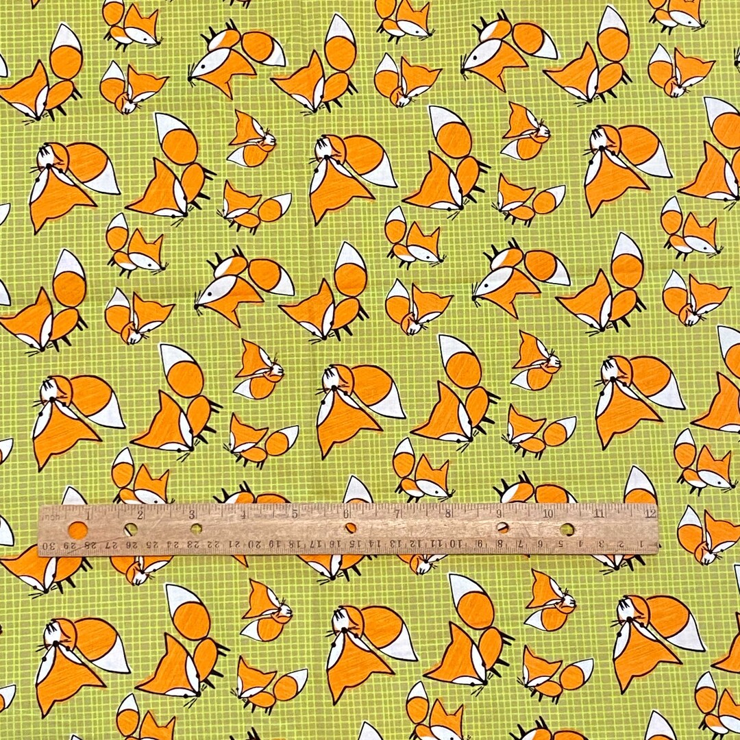 1.2 YD Cute Fox Toss Fabric Green Quilting Cotton - Etsy