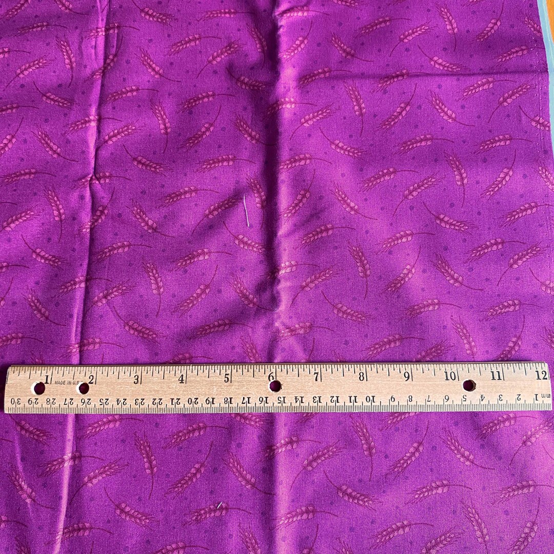 BTY Orchid Purple Leaf Toss Fabric Quilting Cotton - Etsy