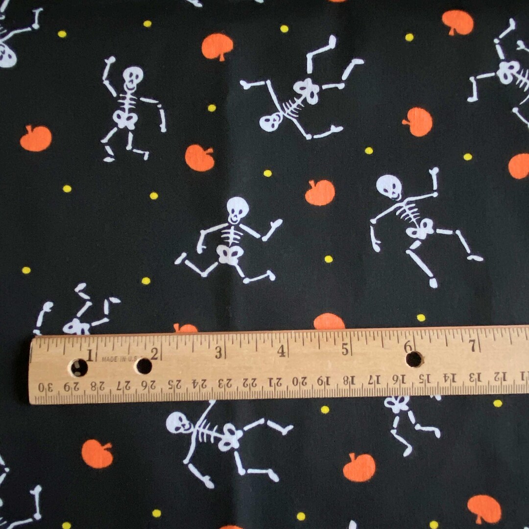 1.2 YD Vintage Skeleton Toss Halloween Fabric Cotton - Etsy