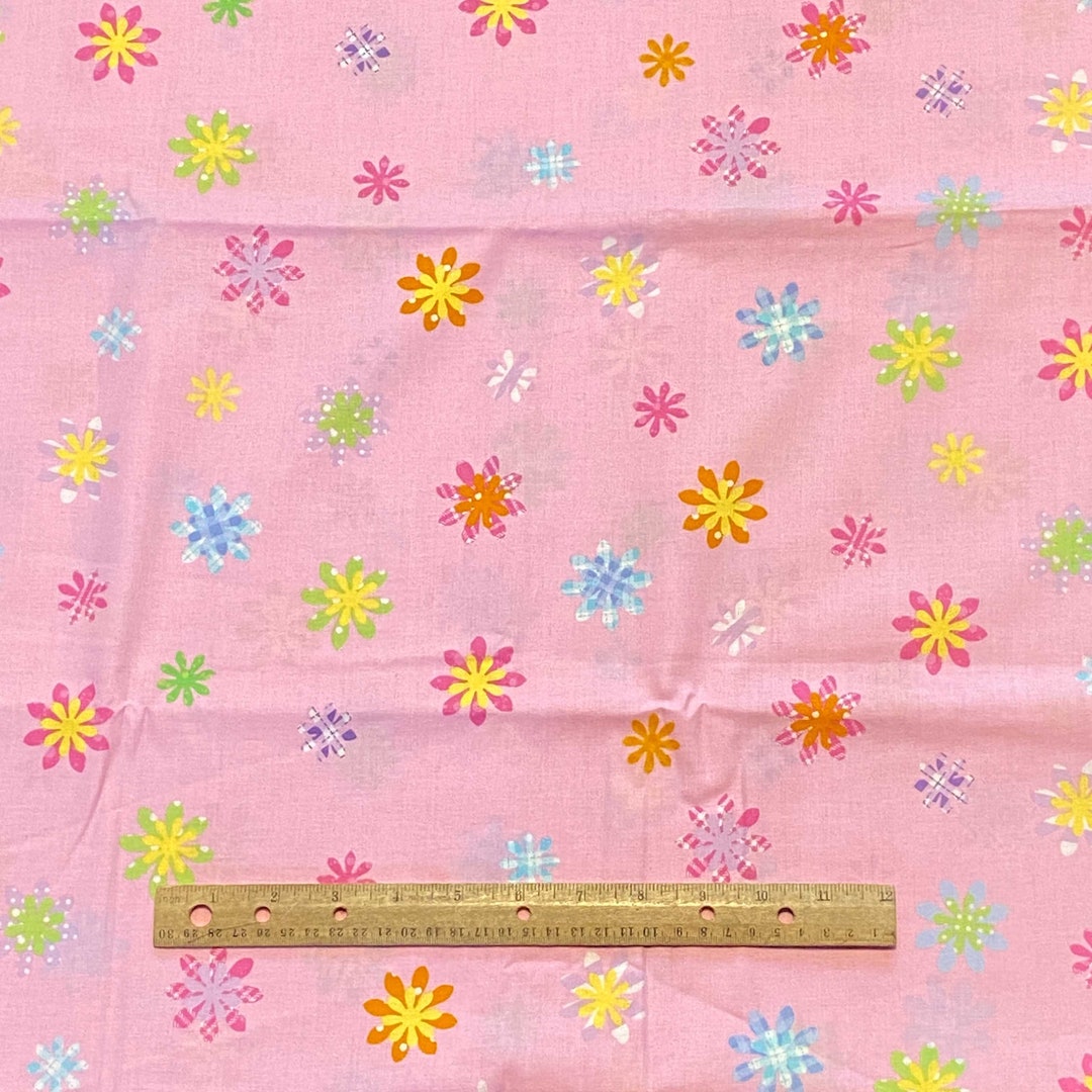 1.6 YD Bubble Gum Pink Floral Fabric Traditions Cotton Print - Etsy