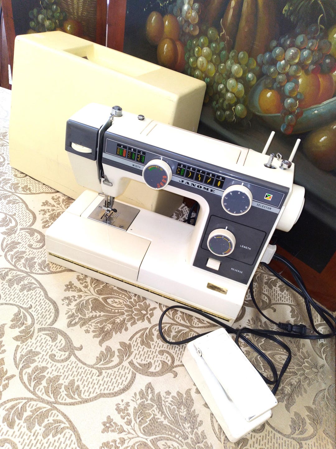 JANOME Sewing Machine Model 372 Comes With Cover CREAM Color - Etsy