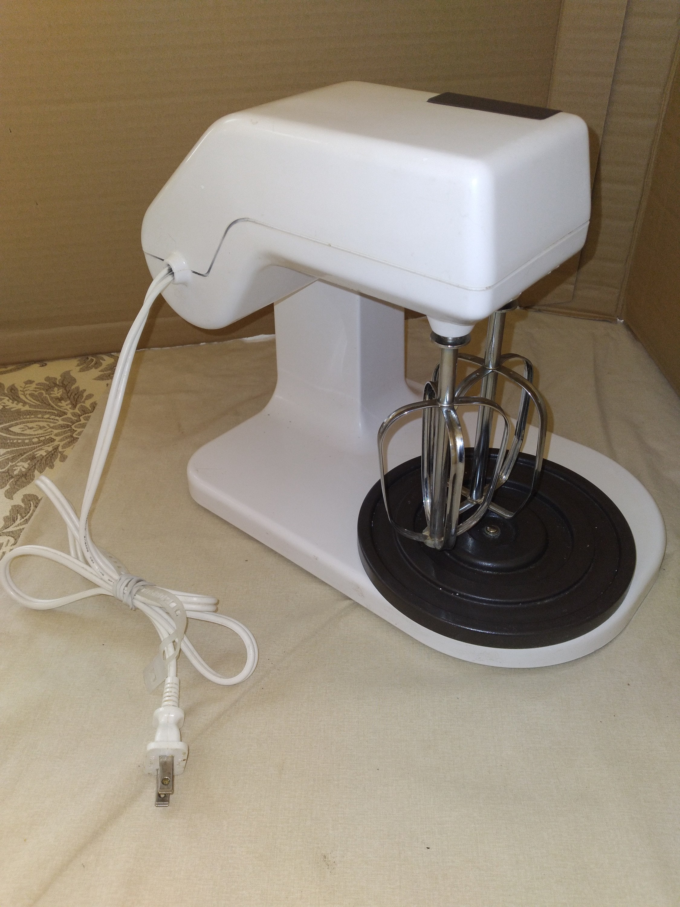 Sunbeam Mixmaster Stand Mixer IM-90, 12 Speed, Tested and Cleaned 3 ...