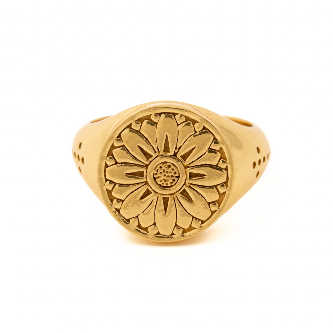 Solid Yellow Gold Japanese-inspired "sunflower" Signet by Kingdom - Etsy
