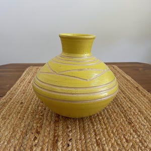 Vintage Yellow Aztec Design Vase - Etsy