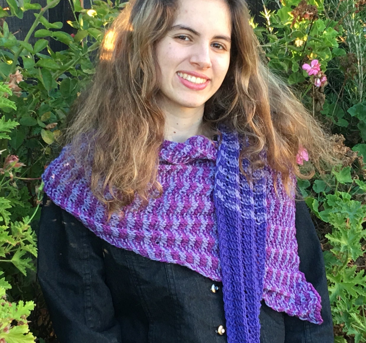 Loom Knit Small Shawls and Tea Parties, Patterns: Seven Designs & Tea ...