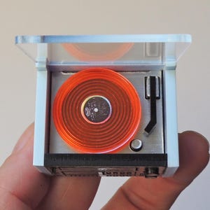 1:12 Miniature Record Player - Etsy