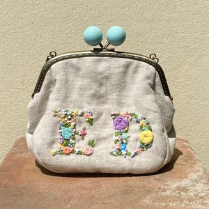 Custom Click Clack Purse Linen Floral Embroidery Kisslock Frame Purse ...