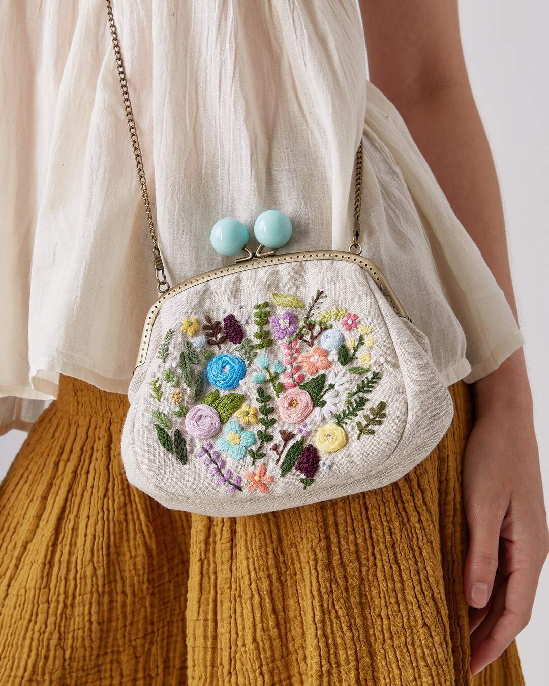 Custom Click Clack Purse Linen Floral Embroidery Kisslock Frame Purse ...