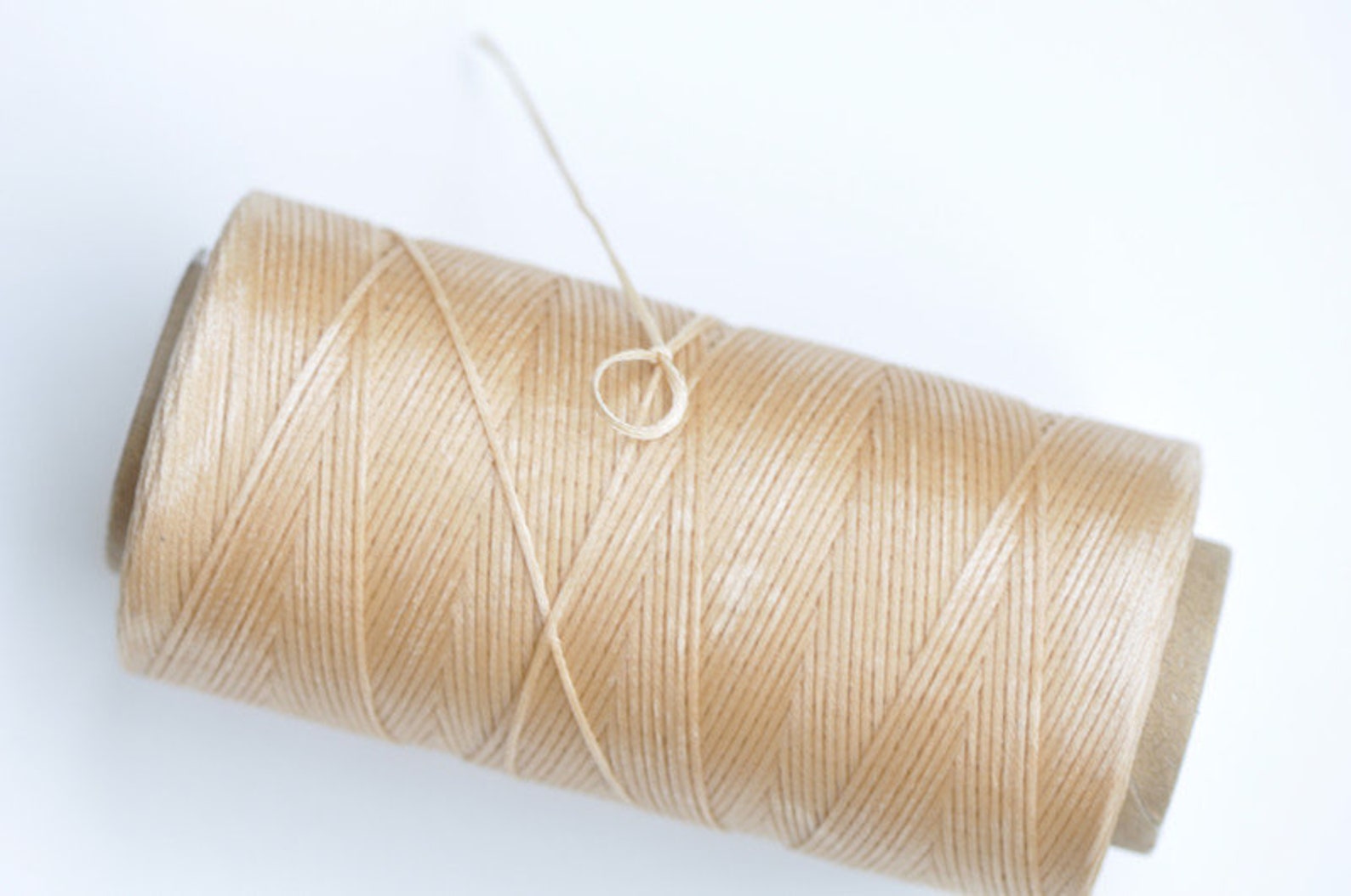 150D 0.8mm Flat Waxed Polyester Thread 1mm Width for Leather - Etsy