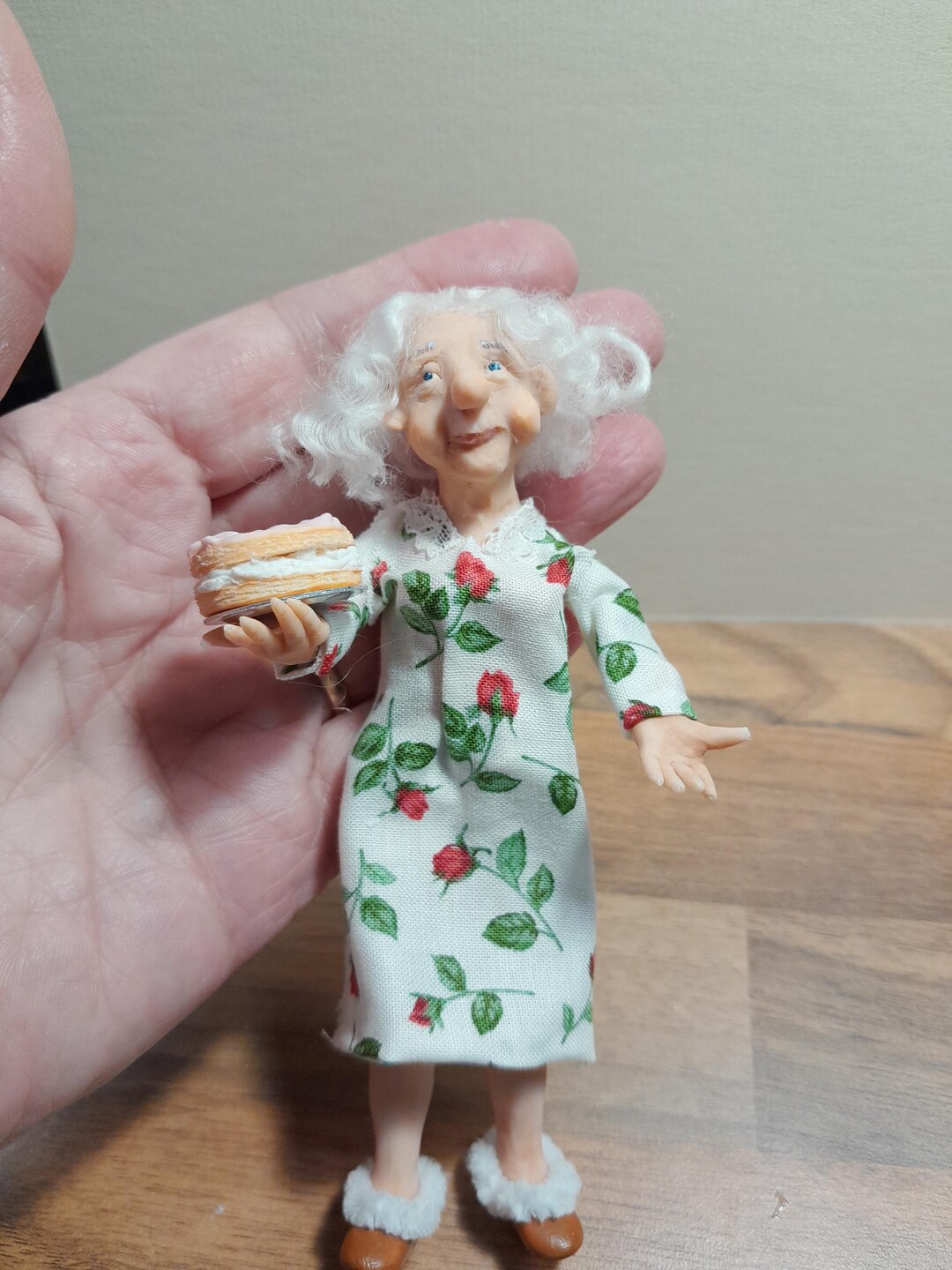 12th Scale Hand Sculpted Harriet With a Cake She Baked by Kastlekelm ...
