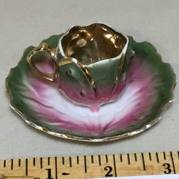 Footed Tea Cups - Etsy