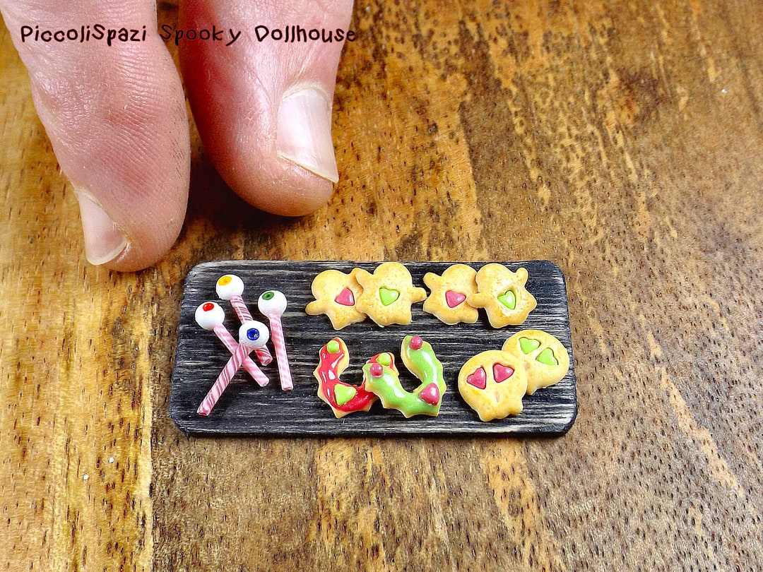 Miniature Pastry Shop, 1:12 Scale Sweets, Halloween Decorated Biscuits ...