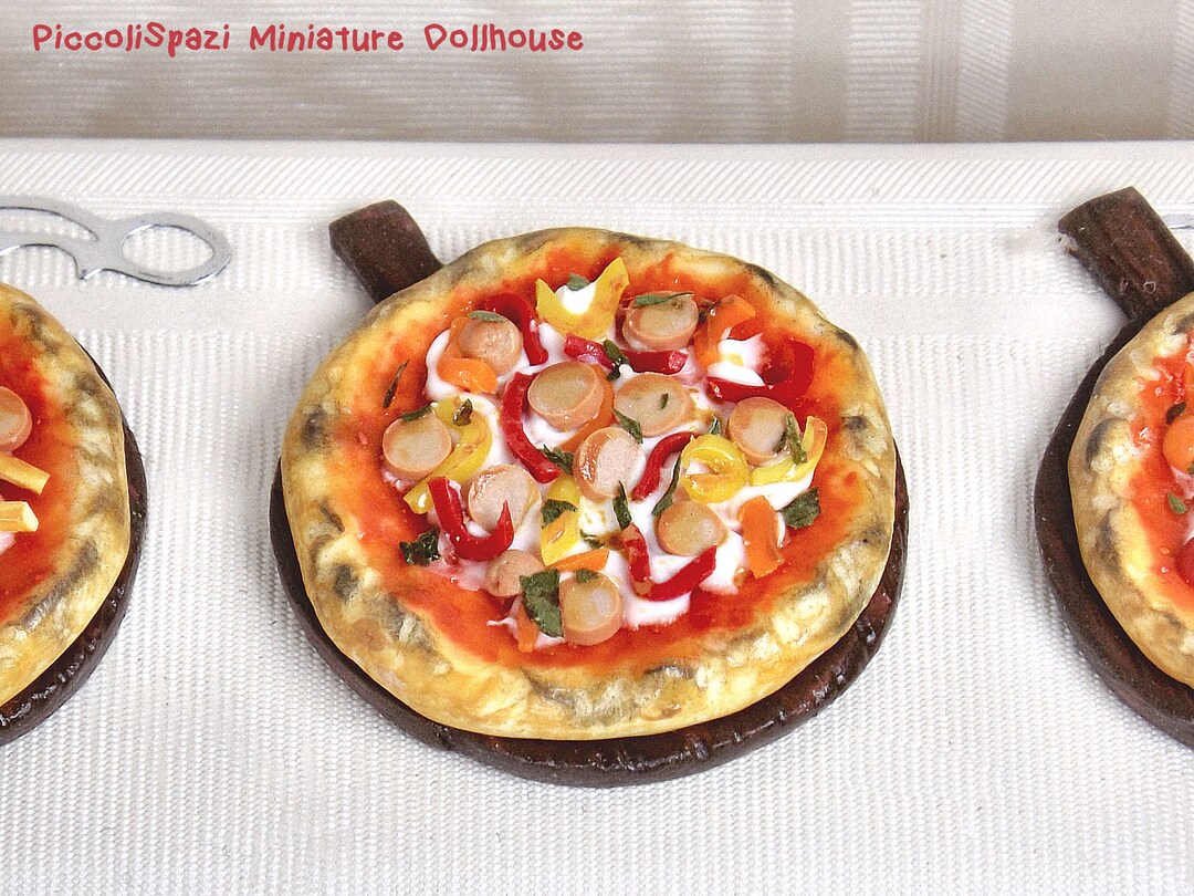 Frankfurter and Pepperoni Pizza, Food Miniature, 1:12 Scale, Dollhouse ...