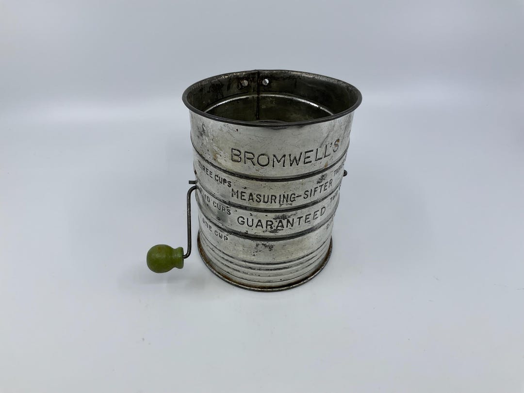 Bromwell Hand Held 3 Cup Sifter With Green Handle. - Etsy