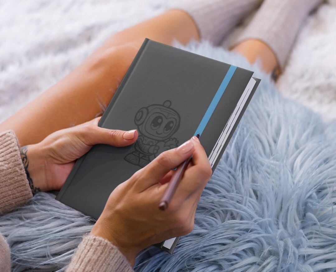 Creepy Cute Steal My Heart Robot Notebook: A Morbid Valentine Journal ...