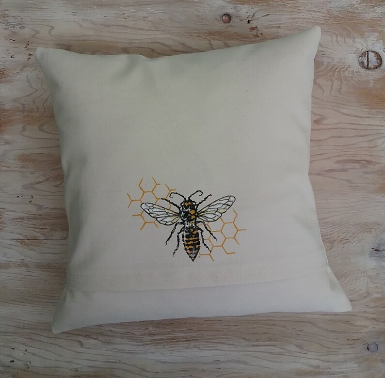 Queen Bee, Crown, Honeycomb Montage, Vintage Style, 18" X 18" Canvas ...