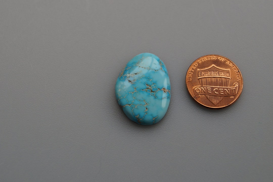 Morenci Blue Turquoise Natural Free Form Round Cabochon 18 Carat Cab ...