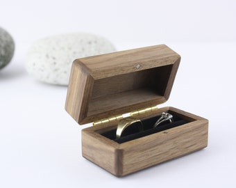 Ring Presentation | Etsy