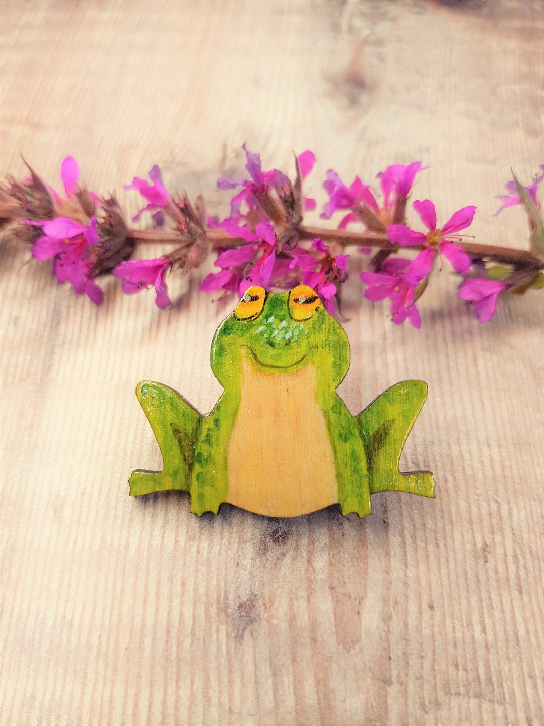 Frog Brooch - Frog Badge - Hand Painted - Wooden Badge - Frog - Frog ...