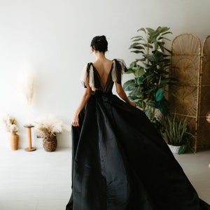 Raven Dress Black Magical Dresses for Special Moments, Wedding ...