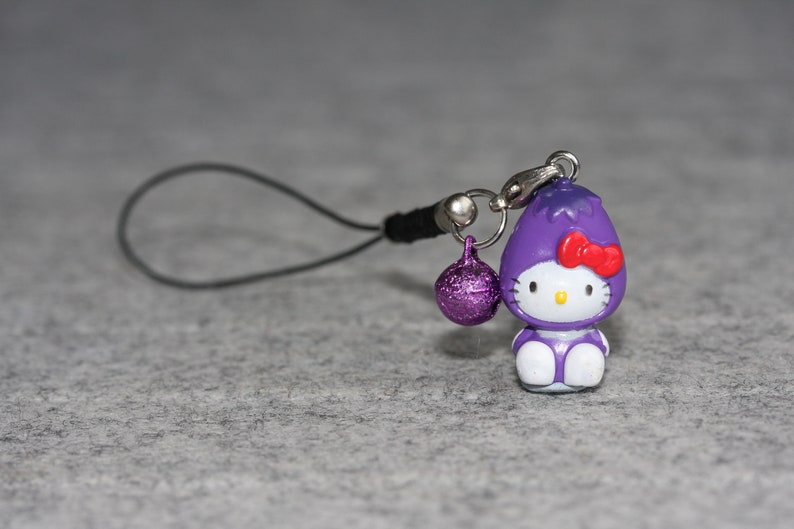 Japanese Kawaii Vintage Kitty Mobile Phone Charm, Limited Edition, Mini ...