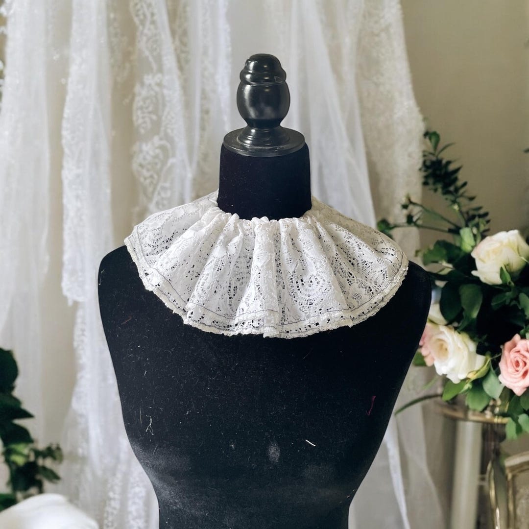 Costume Lace Collar and Matching Lace Cuffs - Etsy