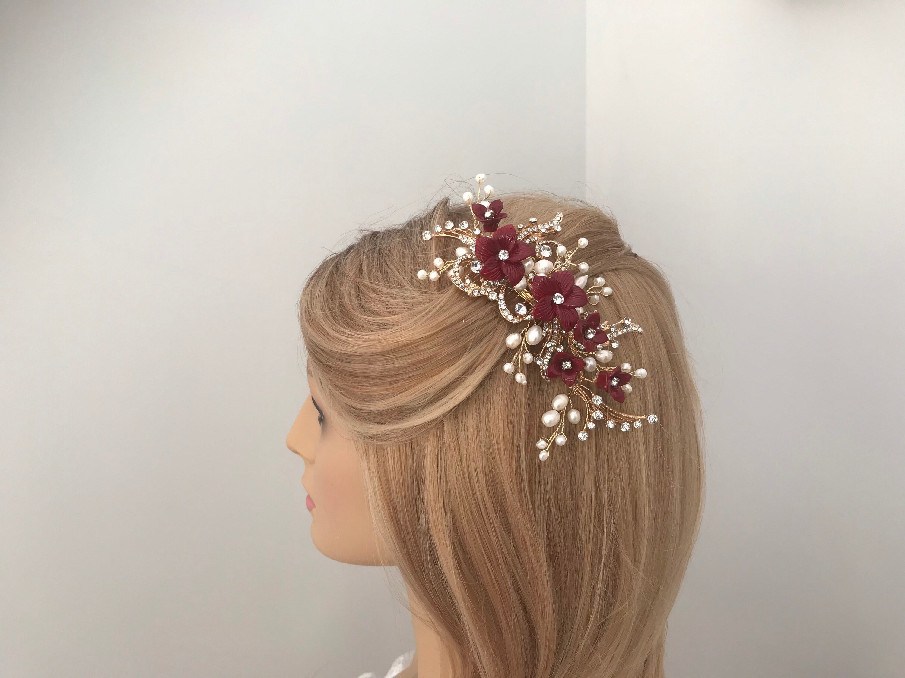 Flower hair comb Ruby red Flower hair piece Freshwater - Etsy.de