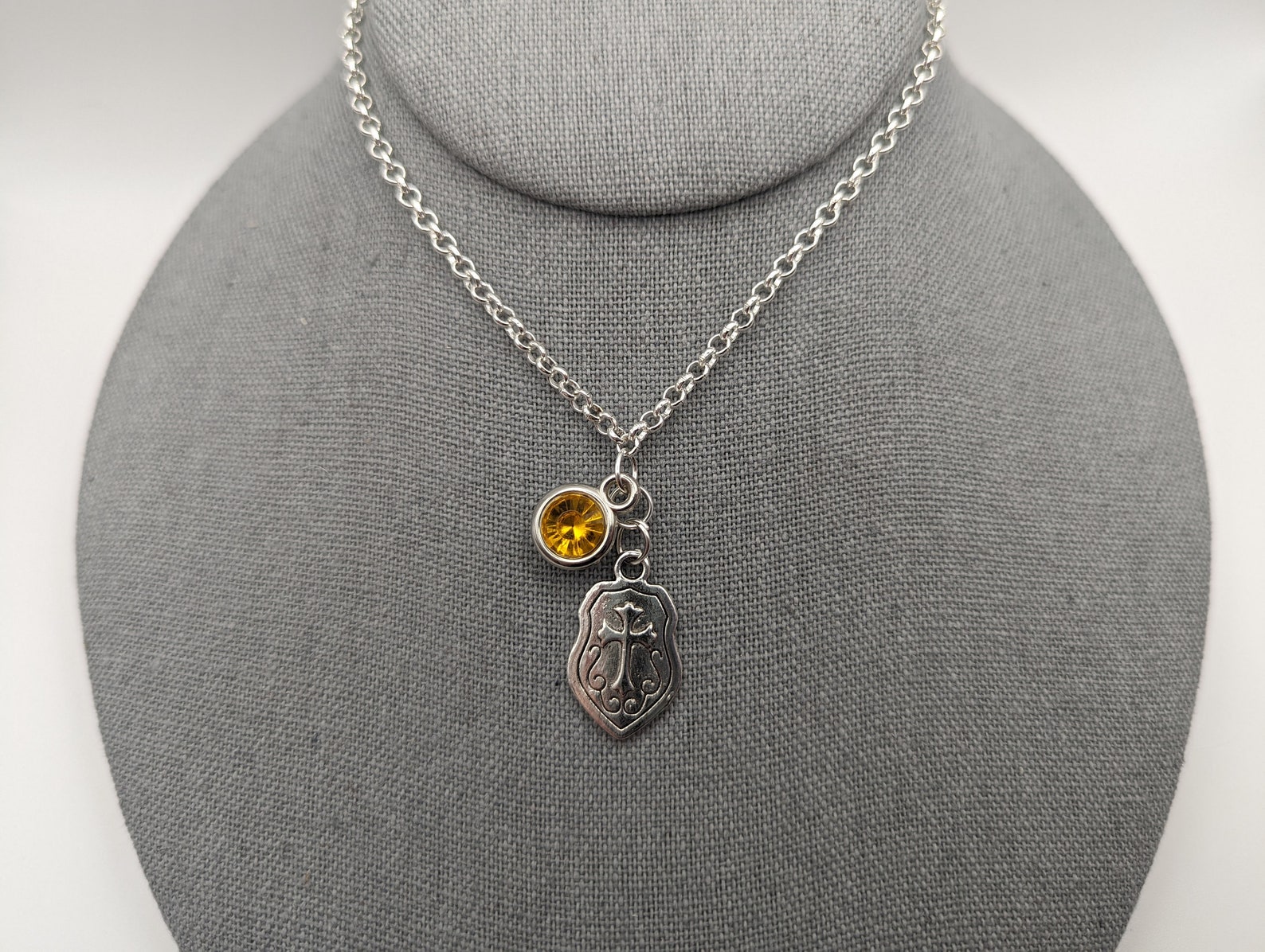 DND Class Inspired Mini Jewel & Charm Necklaces - All Official Classes ...