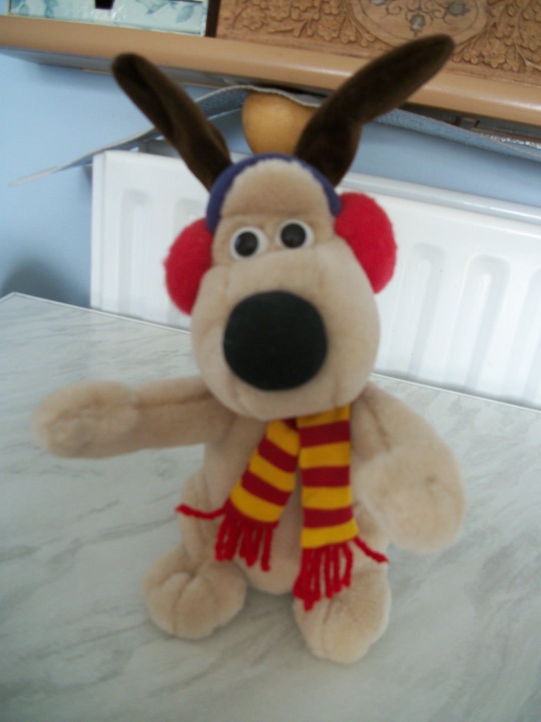 Wallace and Gromit, Gromit Plushie Soft Toy With Ear Muffs and Scarf ...