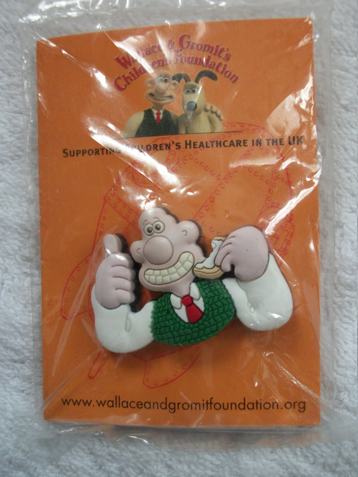 Wallace and Gromit Pins/badges Shaun and Enamel Badge/pin - Etsy UK
