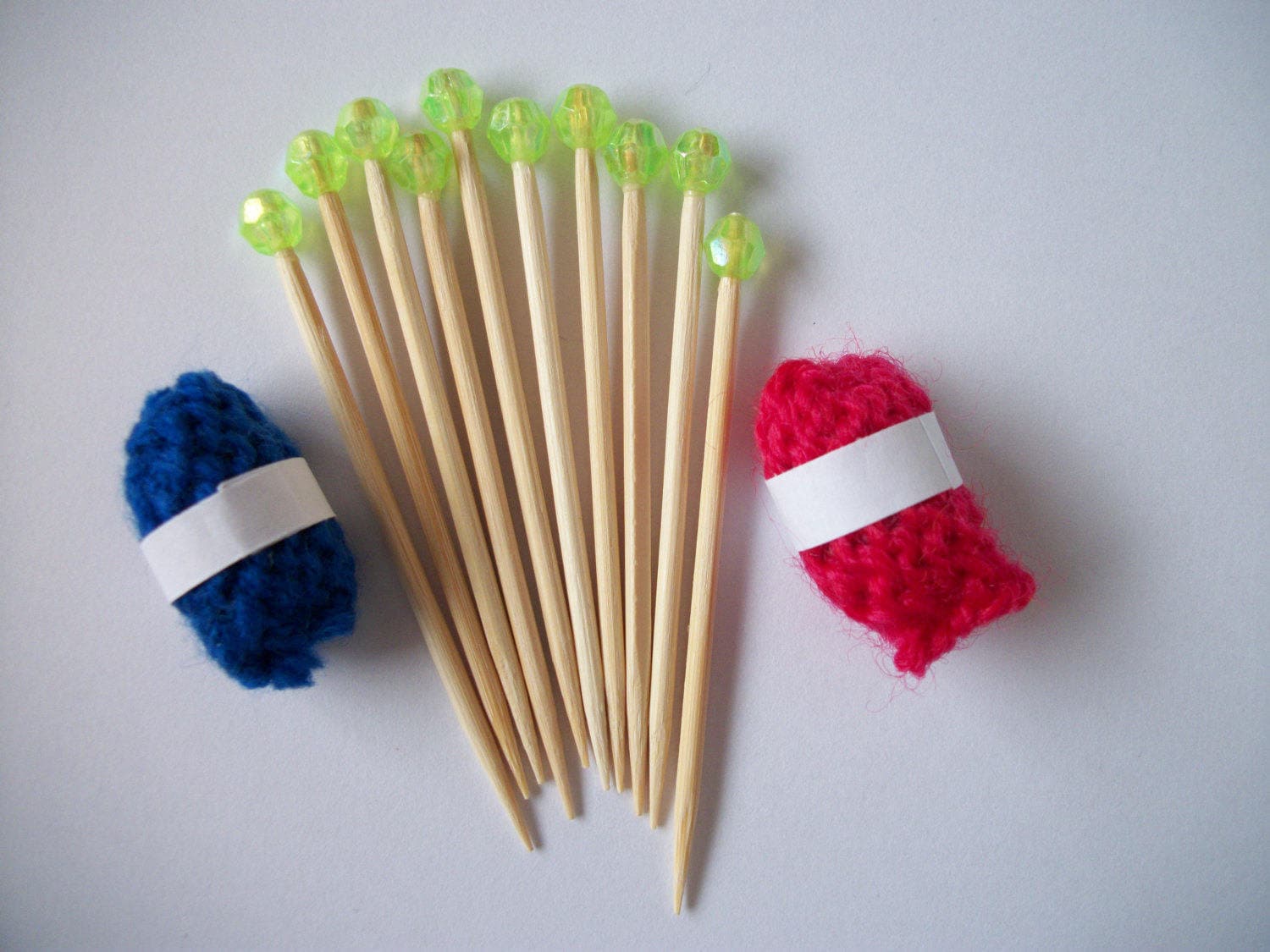 5 Pairs of Mini Knitting Needles Green Beads Ideal for Card - Etsy UK