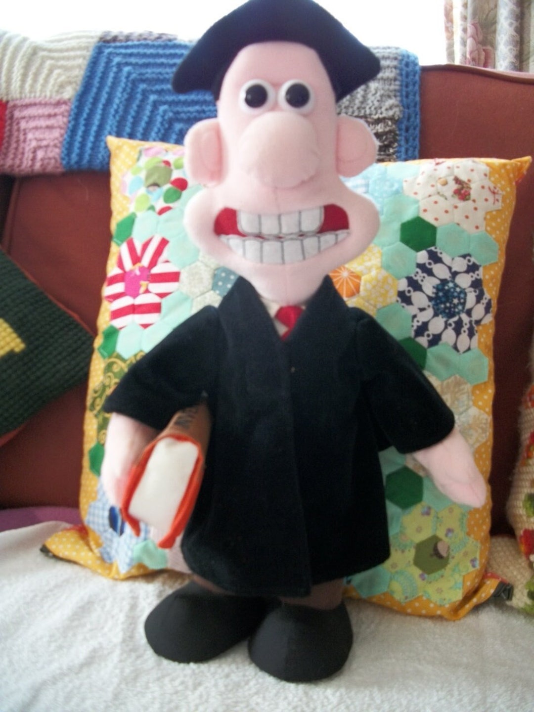 Wallace and Gromit, Wallace Plushie Soft Toy 16 High, Graduation ...