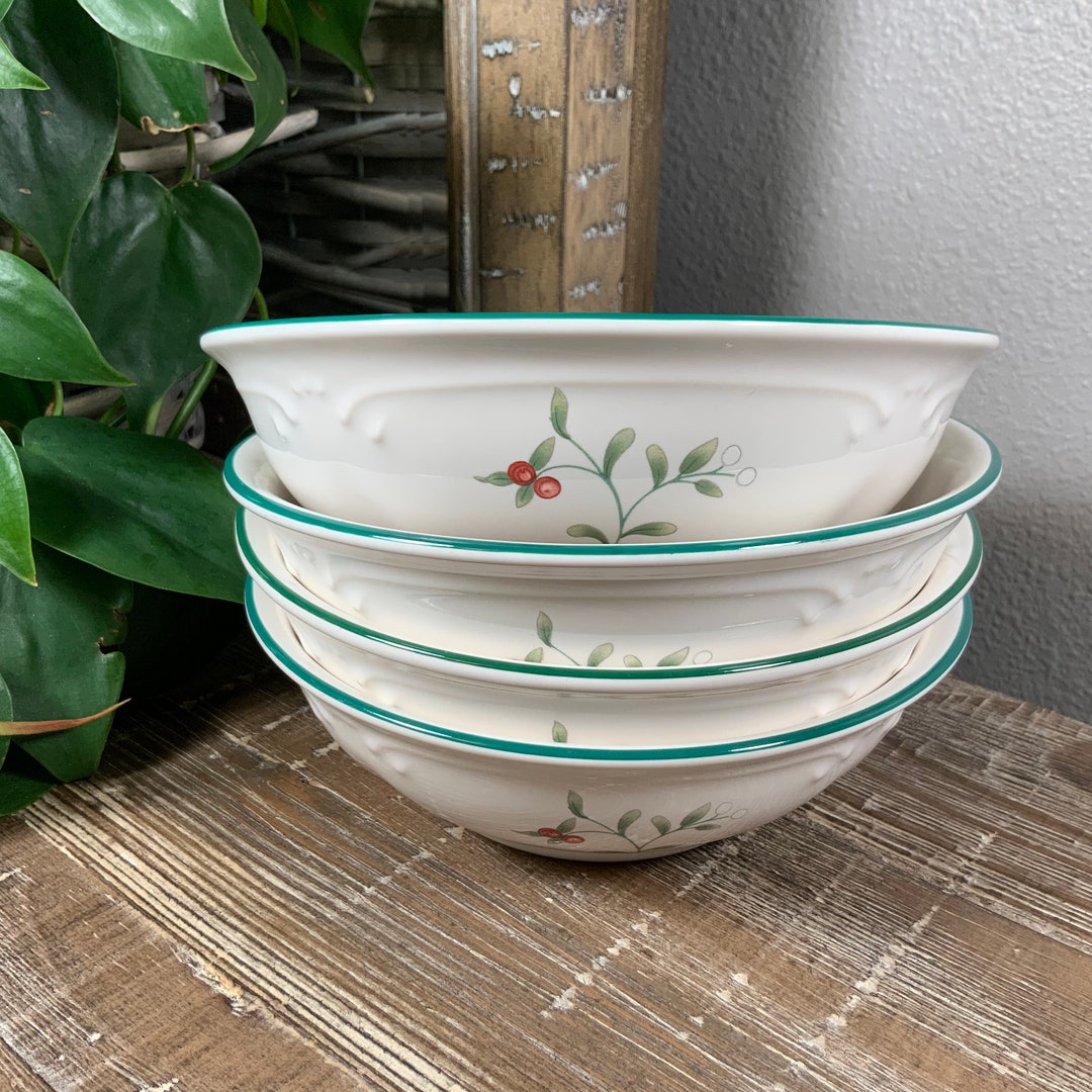 Four (4) Pfaltzgraff USA WINTERBERRY Cereal Bowls - Holiday Winter ...