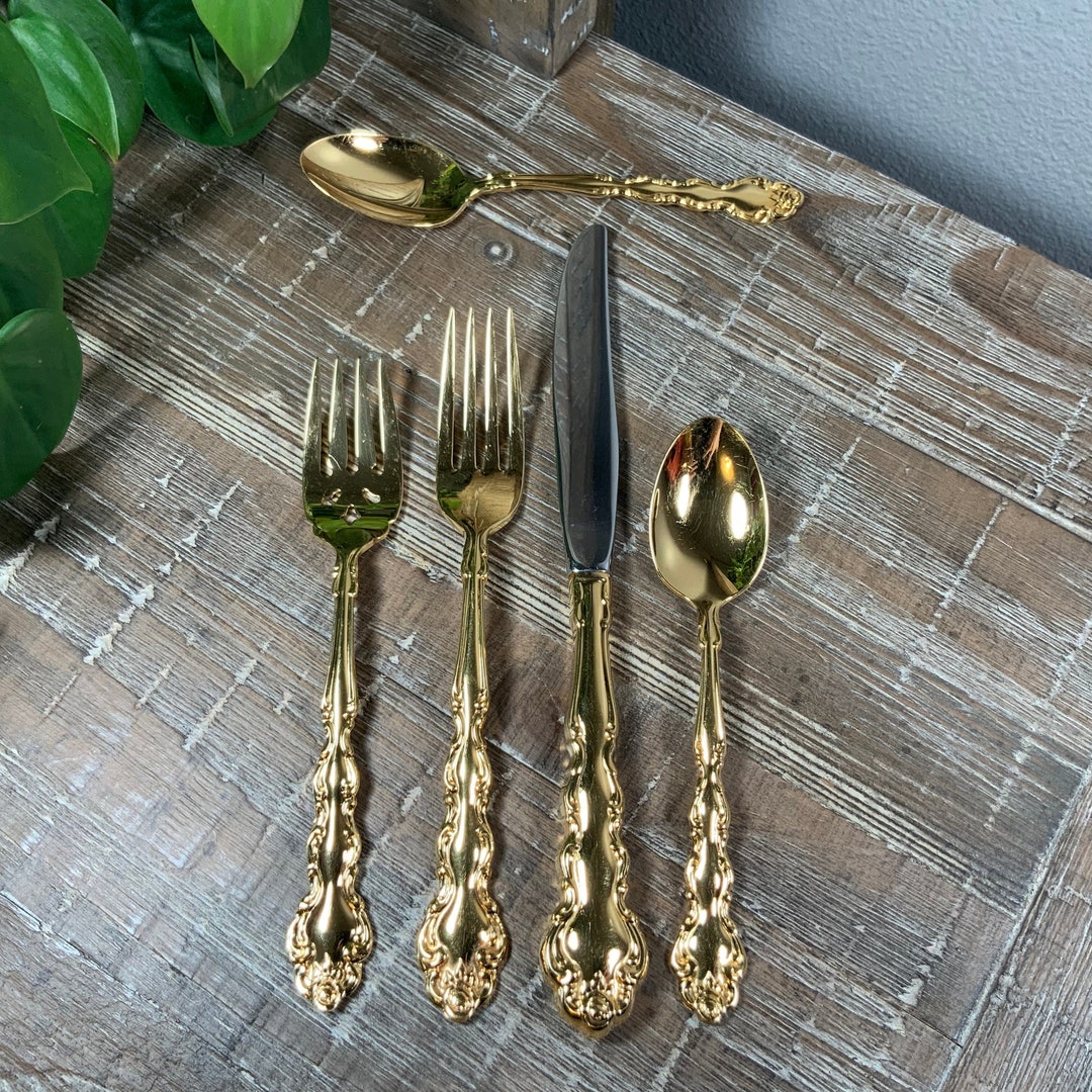 30-piece Oneida GOLD BEETHOVEN 4-piece Flatware Set for Six With Six ...