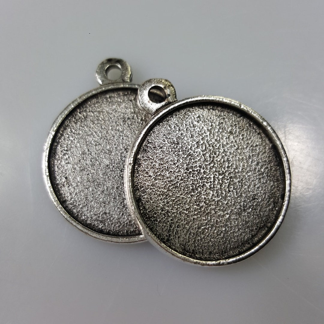 Pewter Bezel, 22.5x20.4mm, Nunn Design - Framed Circle Pendant - Single ...
