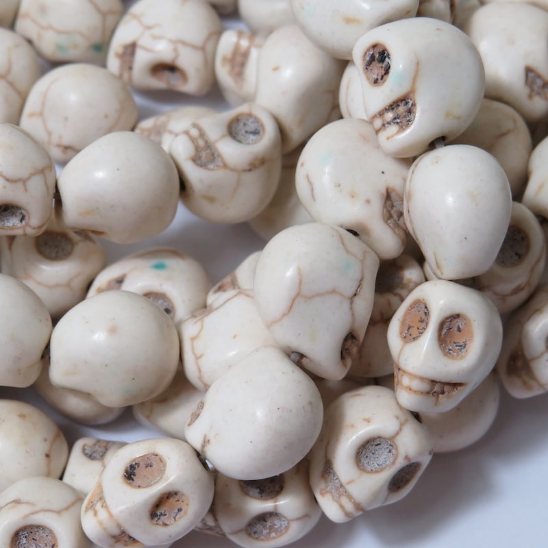 Black Howlite Skull Bead - Etsy