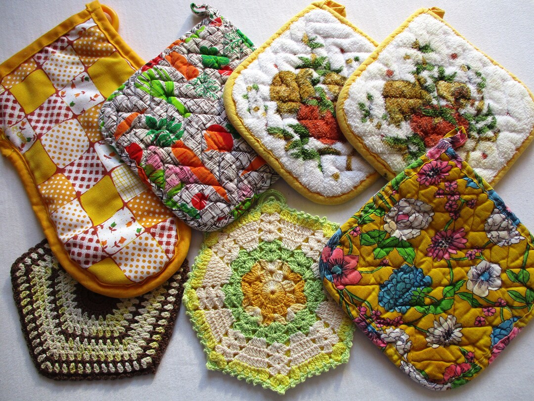 Vintage Pot Holders & Oven Mitt Lot Retro Floral Vegetables and ...
