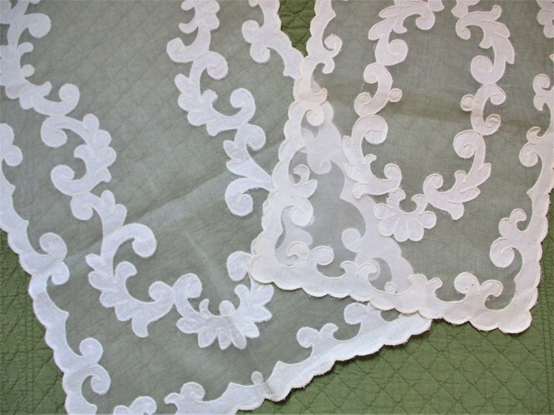 Vintage Table Runners 1940's Sheer Organdy Linen Table Runner Set ...